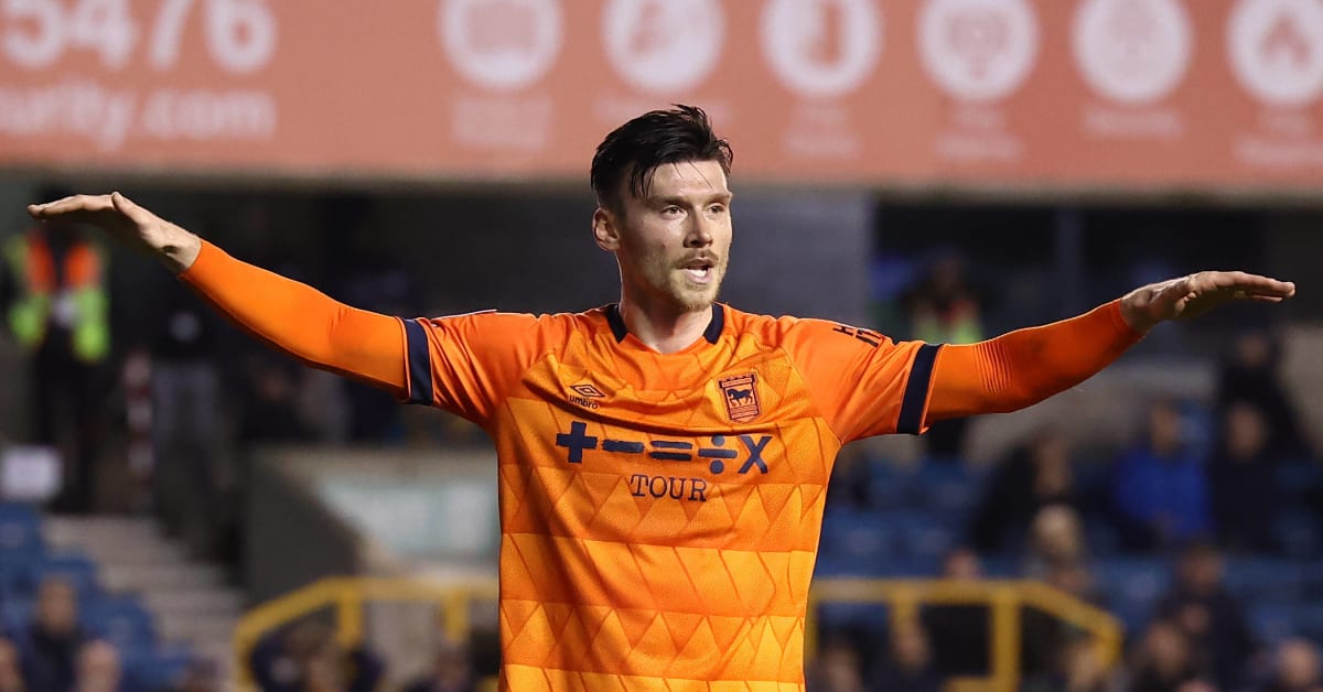 'We tried a lot' - Championship boss sheds light on Kieffer Moore chase ...