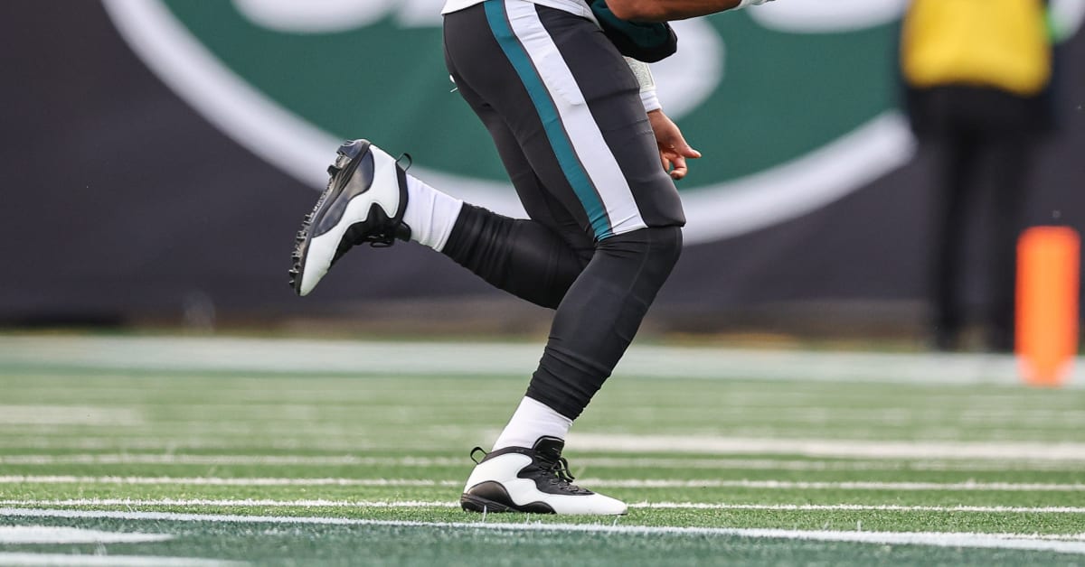 Jalen Hurts Wore Air Jordans in Eagles Colors Against Jets - Sports Illustrated FanNation Kicks ...
