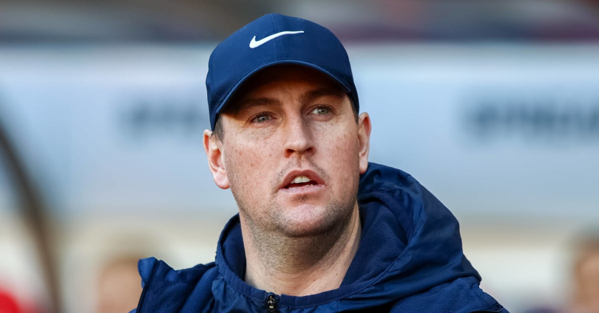 Struggling Sunderland 'close to turning a corner,' says Mike Dodds - Sports Illustrated ...