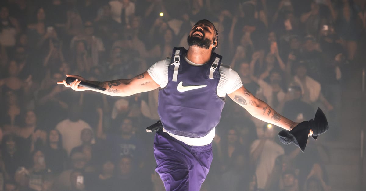 Drake Wears Devin Booker's First Signature Sneaker in Arizona - Sports ...