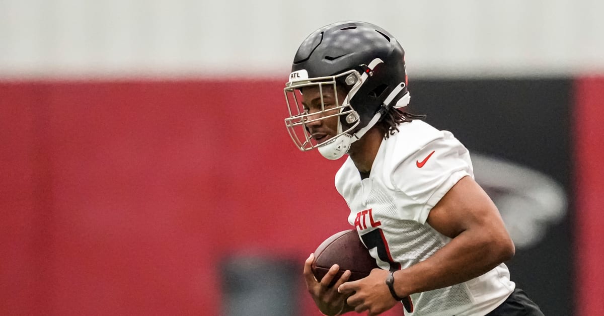 'Special!': Texas Longhorns Bijan Robinson Impressing at Atlanta ...