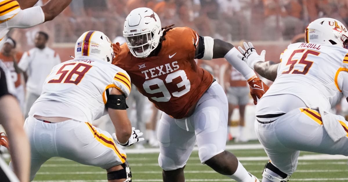 'Have Fun': T'Vondre Sweat 'Cracks A Joke Or Two' To Keep Texas ...