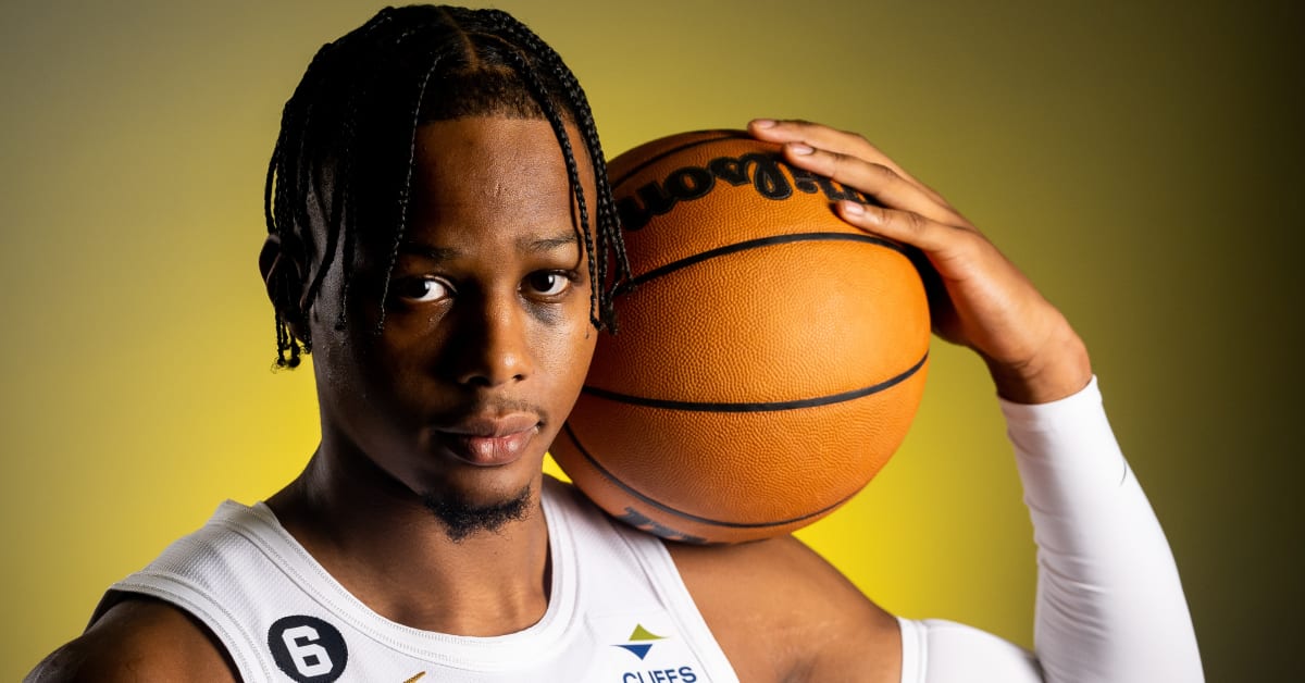 WATCH: Isaac Okoro And Evan Mobley Throw Down Huge Dunks For The Cavs ...