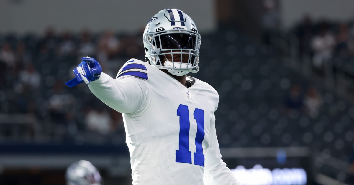 Micah Parsons Wears Crystal-Covered Nike Dunks - Sports Illustrated ...