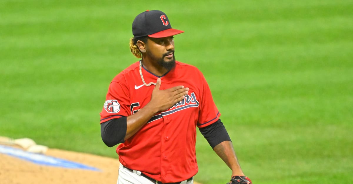 Emmanuel Clase Brings The Heat In Spring Debut - Sports Illustrated ...