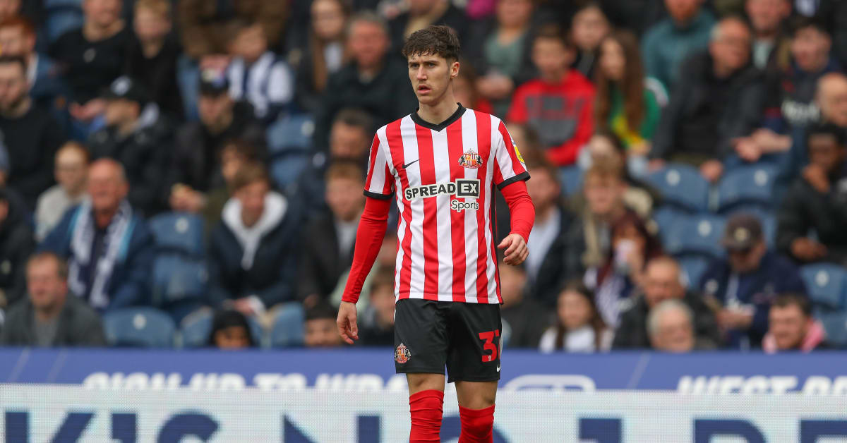 Sunderland paid just £150,000 for Mowbray favourite, report reveals ...