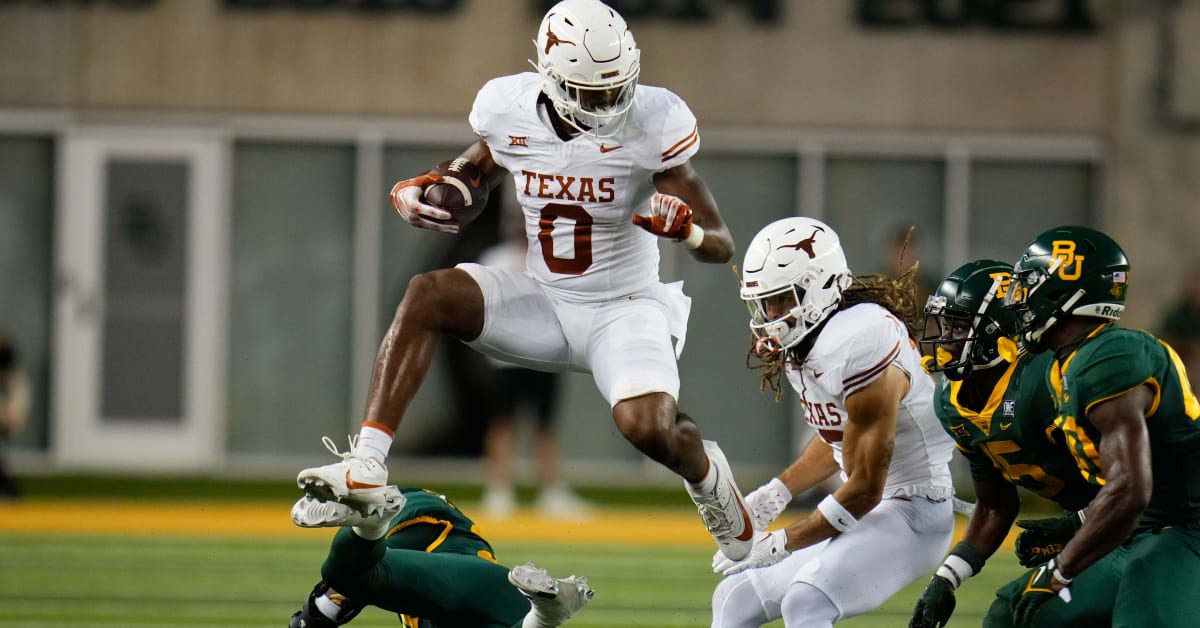 WATCH: Texas Longhorns TE Ja'Tavion Sanders Makes One-Handed Grab vs. Baylor - Sports ...