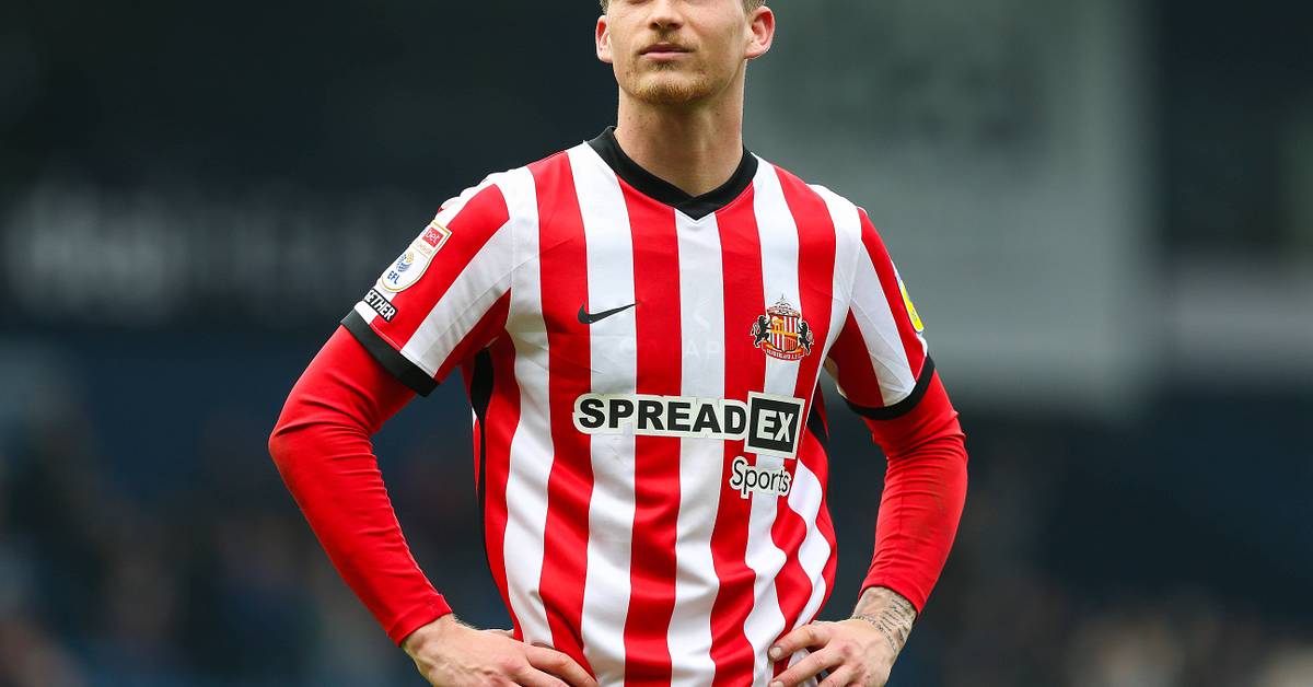 'Immensely proud' - Dennis Cirkin reflects on Sunderland's 22/23 season ...