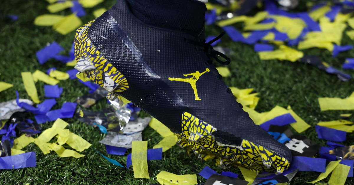 Desmond Howard Says Jordan Brand Helped Michigan Succeed - Sports ...