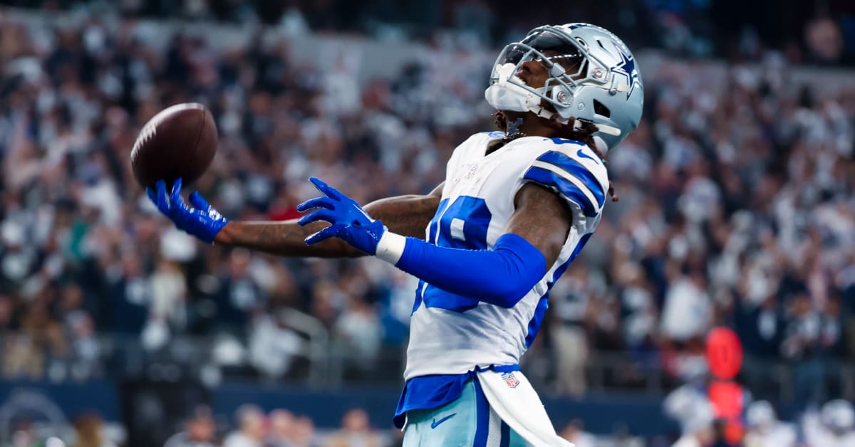 Dallas Cowboys CeeDee Lamb in Christmas Spirit in First Half vs ...