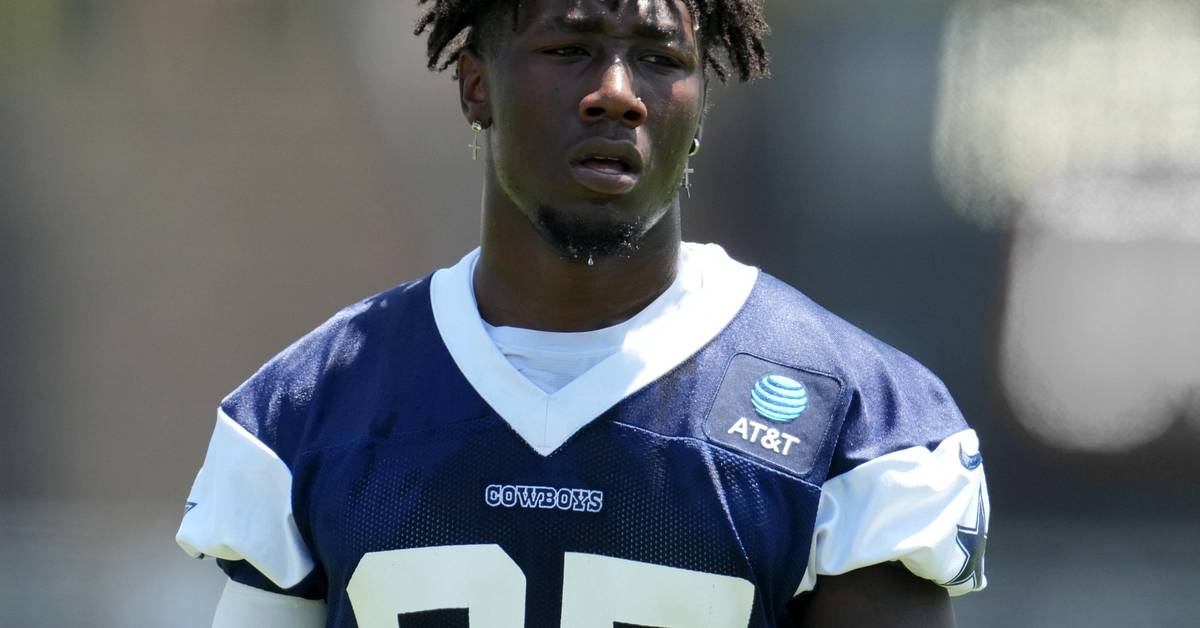 'More Hungry!': Former Texas LB DeMarvion Overshown Ready To Practice ...