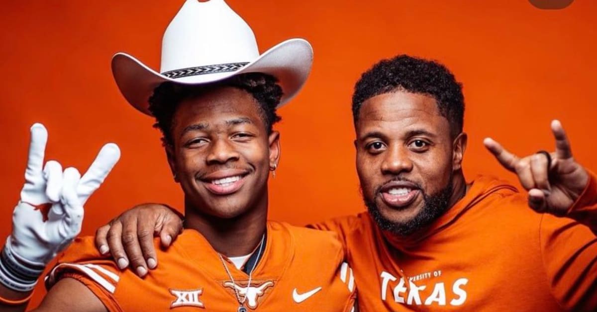 OFFICIAL: 4-Star RB Christian Clark Signs With Texas Longhorns - Sports ...