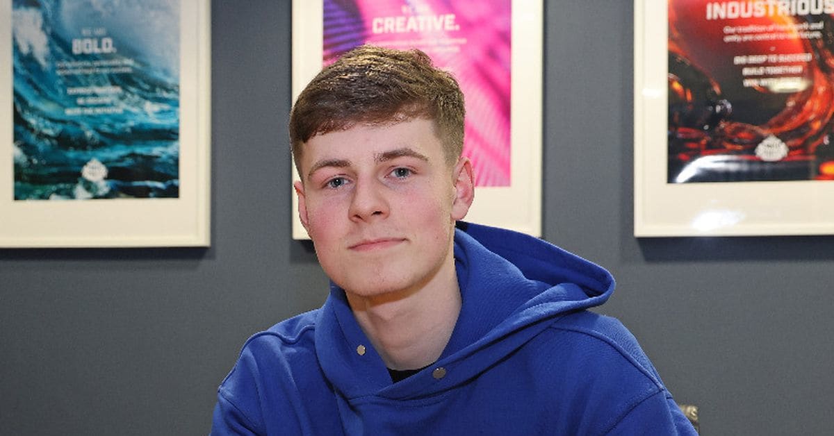 EXCLUSIVE: Sunderland have signed 'a fearless wide player who won't be ...