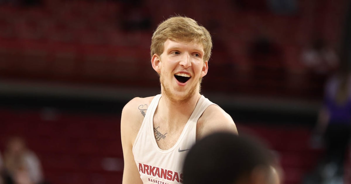 Hogs' Connor Vanover Becomes Third Player to Jump in Transfer Portal ...