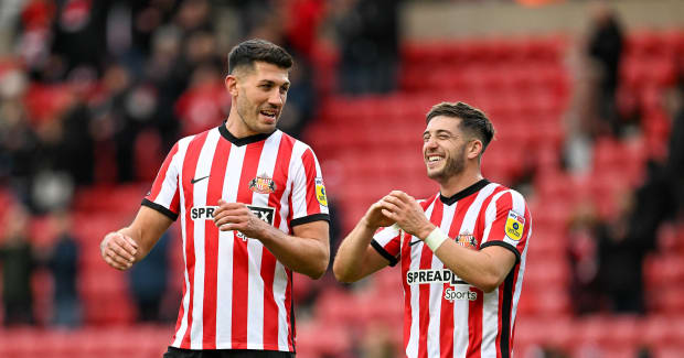 Sunderland ready to welcome back key defender for Swansea clash ...