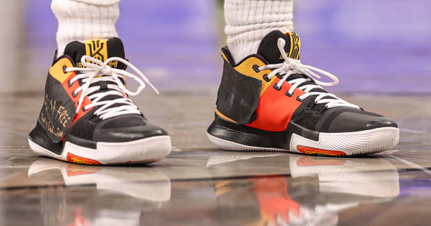 Kyrie Irving Tapes Over Nike Swoosh Logo on Shoes - Sports Illustrated ...