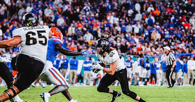 UCF Knights Tight Ends Alec Holler and Kemore Gamble Help UCF ...