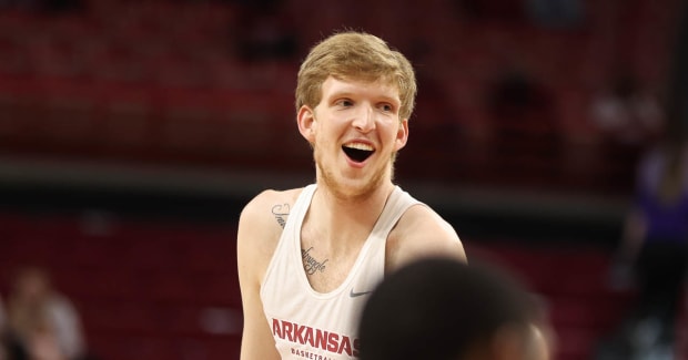 Hogs' Connor Vanover Becomes Third Player to Jump in Transfer Portal ...