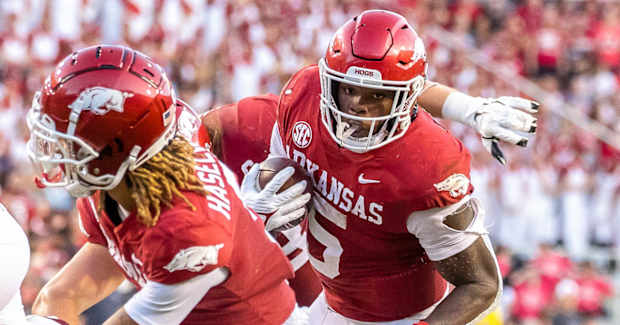 Raheim 'Rocket' Sanders Avoids Running His Way Into Arkansas Razorback ...