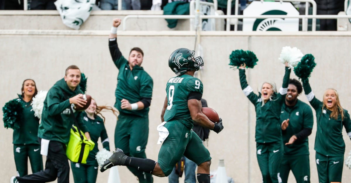 Kenneth Walker III stars in MSU comeback vs Michigan - Sports Illustrated