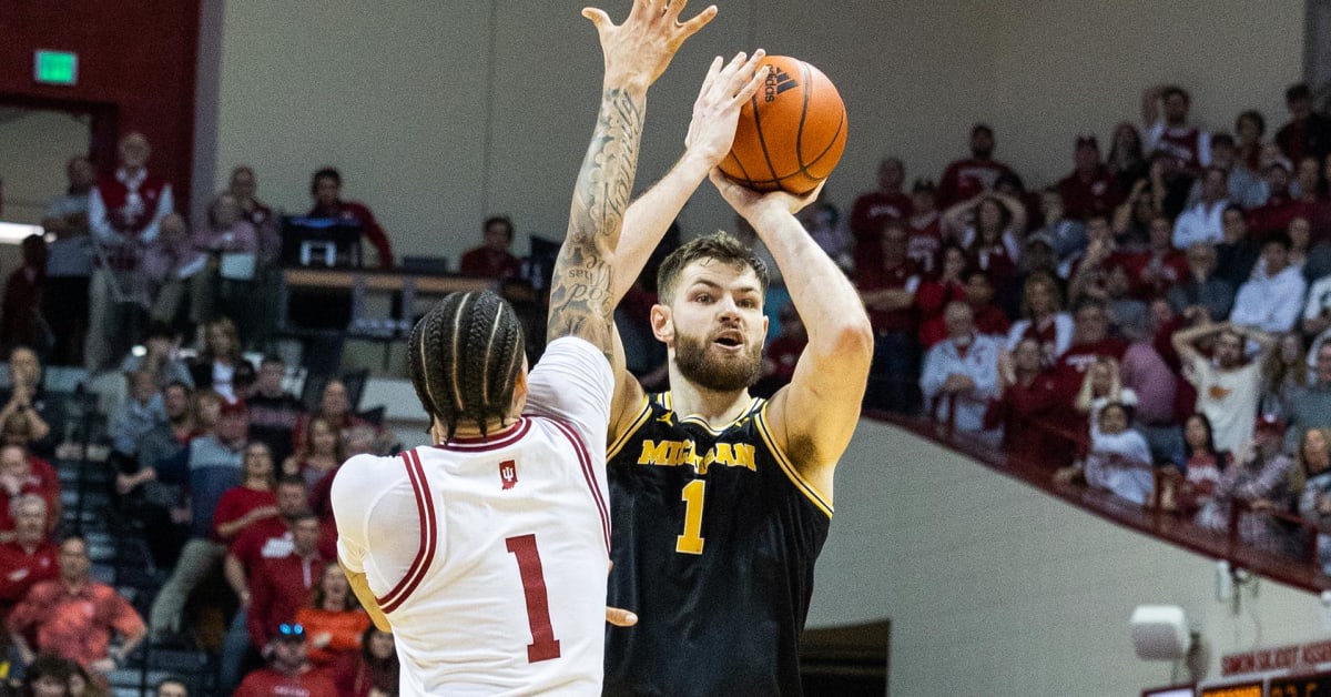 Hunter Dickinson's Kansas transfer: Ex-Michigan star adds to villainy ...