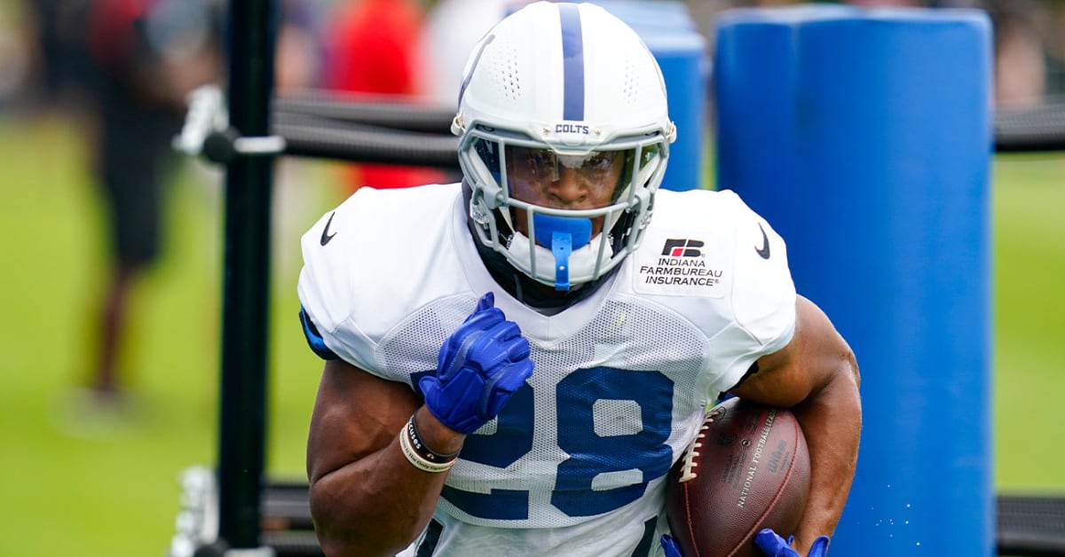 Don’t Believe the Hype: Jonathan Taylor Still the No. 1 Fantasy Pick ...