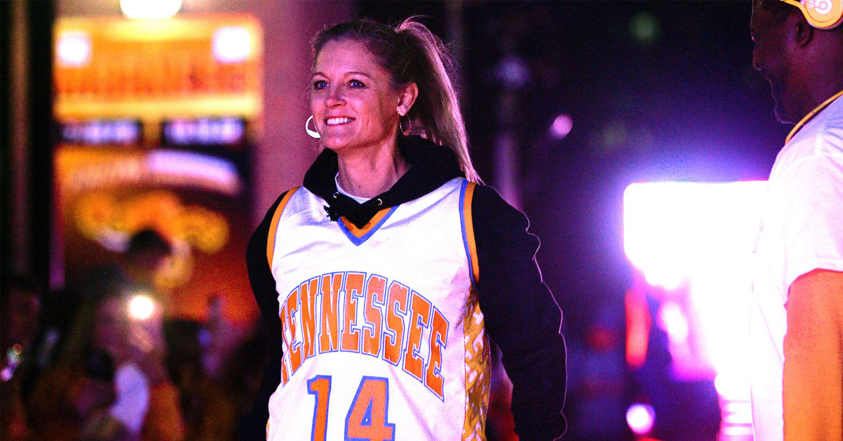 Kellie Harper is shaping Tennessee’s future, with a nod to Pat Summitt ...