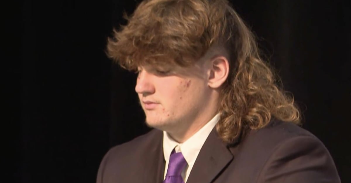 High School Recruit’s Incredible Mullet Captivates Fans During Early ...