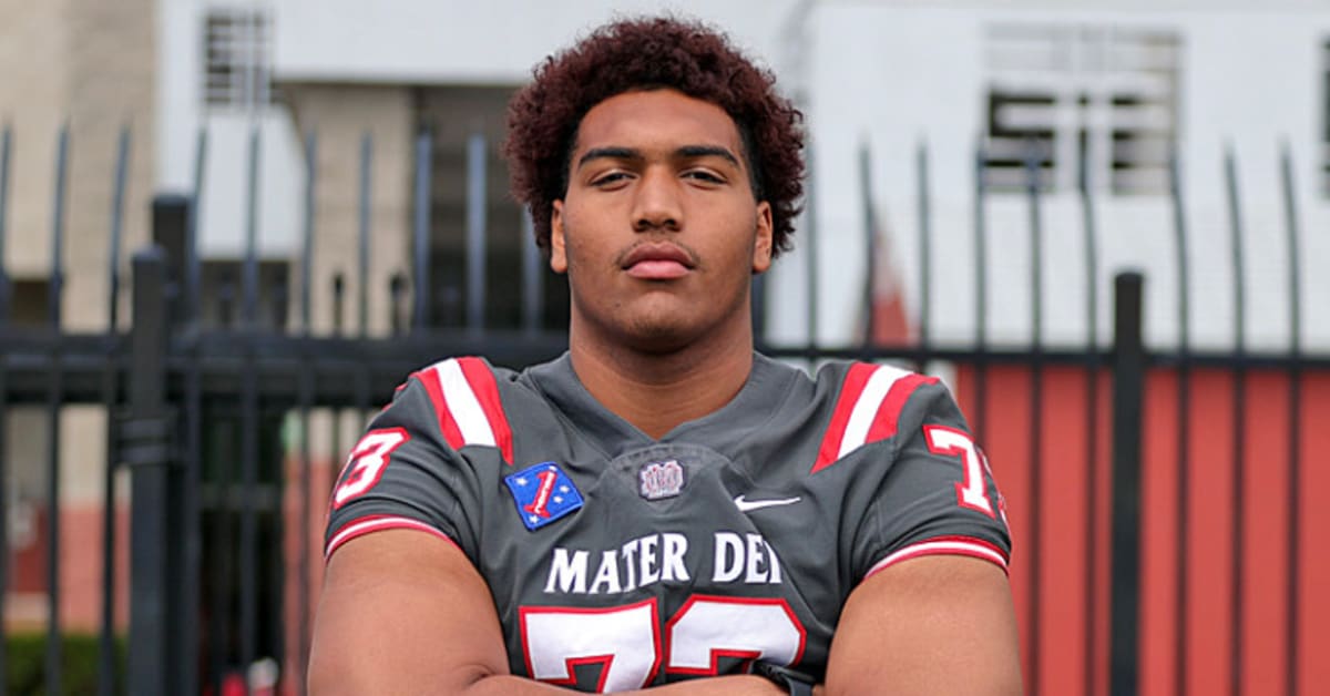 OFFICIAL: 5-Star OT Brandon Baker Signs With Texas Longhorns - Sports Illustrated Texas ...