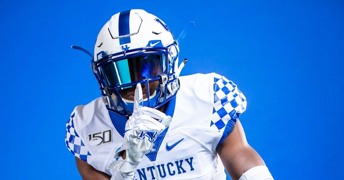 Junior College DB Recruit DeCarlos Nicholson to Soon Make Decision ...