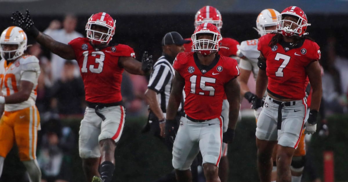 Georgia Lands Top Spot in Second College Football Playoff Rankings ...