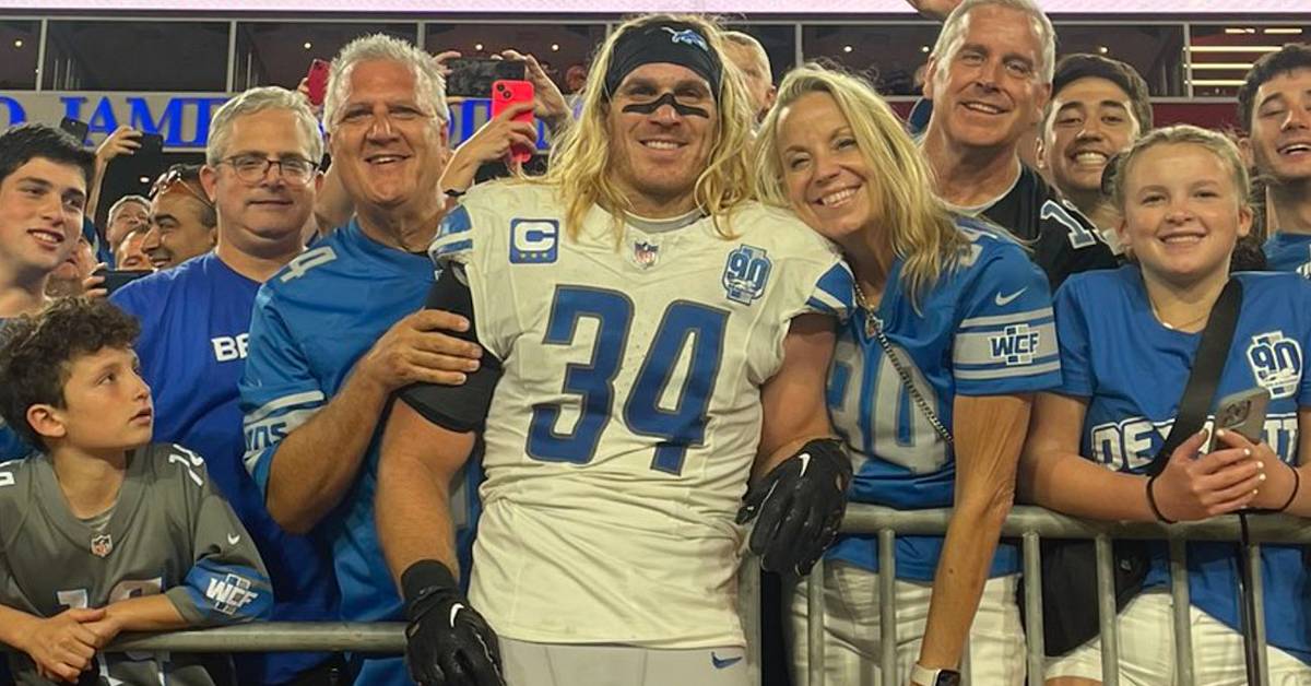 Alex Anzalone Brought His Parents to Lions-Bucs Game After Their Return ...