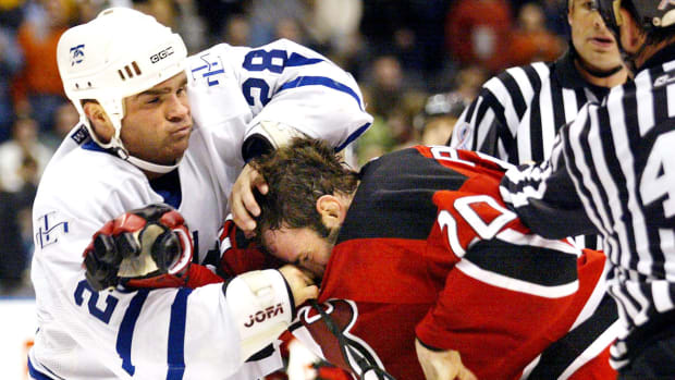 Ashes of late NHL enforcer Bob Probert spread in penalty box - Sports ...