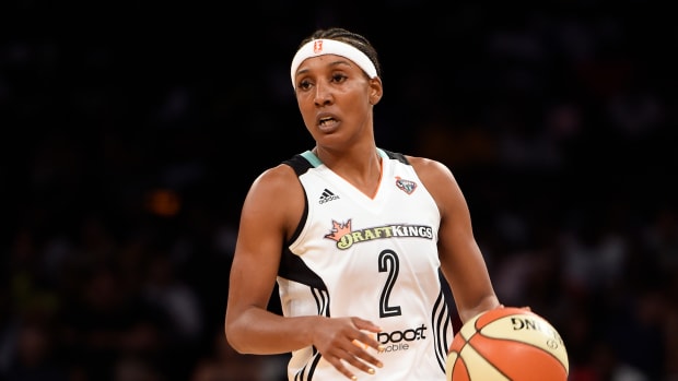 Candice Wiggins hopes to win WNBA title to honor her late father ...