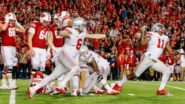 College football overtime rules: How does it work? - Sports Illustrated