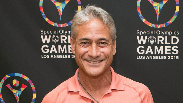 Greg Louganis: Bad dive in 1988 Olympcis almost ended his career ...