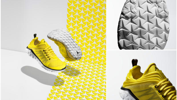 Changing Colors: The New Nike SB x Air Jordan I Changes Colors Over ...