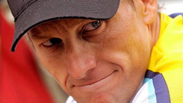 Lance Armstrong seeks return to Livestrong or to start new cancer ...