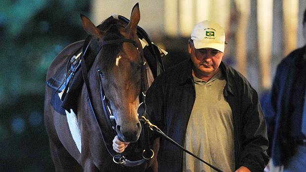 Dick Hoyt and his disabled son Rick create a bond through racing ...