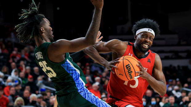 Basketball - All Bearcats