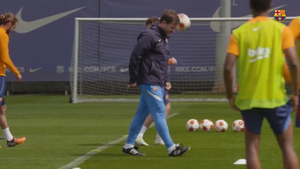 Gavi celebrates his 18th birthday in training - Soccer - OneFootball on ...