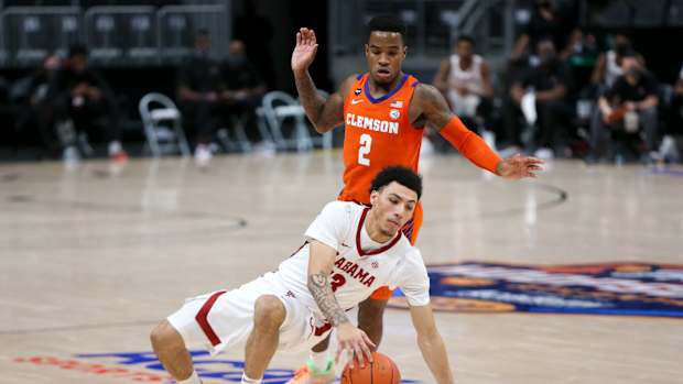 Basketball - Sports Illustrated Alabama Crimson Tide News, Analysis and ...