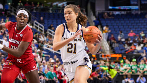 Hannah Hidalgo and Maddy Westbeld Lead Notre Dame To Upset Win Over ...