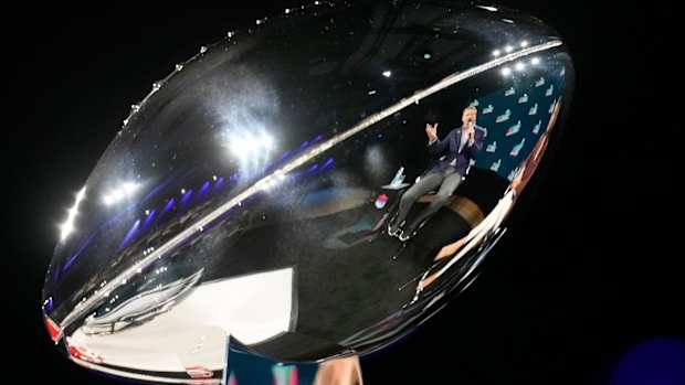 Bruce Springsteen ‘admires’ Colin Kaepernick - Sports Illustrated