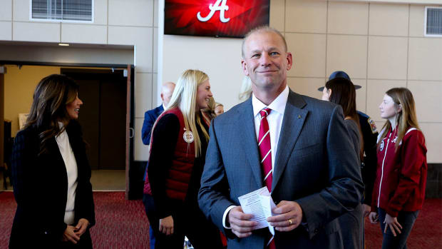 Wednesday's A.M. Hot Clicks: Jessica Green photos: College Football ...