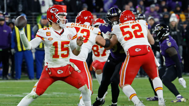 Derek Jeter gets his Hall of Fame call (Video) - Sports Illustrated