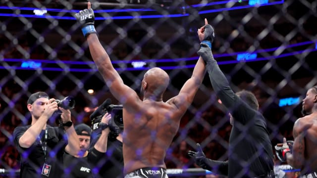 UFC 299 Aftermath: Watch Max Holloway's Live Reaction to Dustin Poirier ...