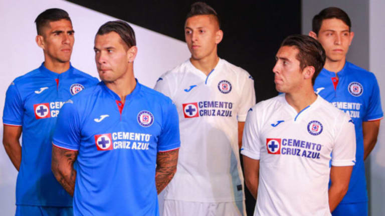 Joma presentará tres diseños de uniformes de Cruz Azul para el ...