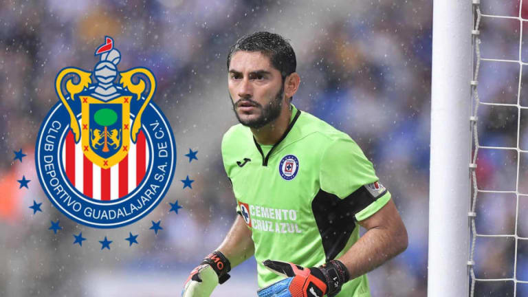 Vuelve a sonar la opción de 'Chuy' Corona para reforzar a las Chivas ...