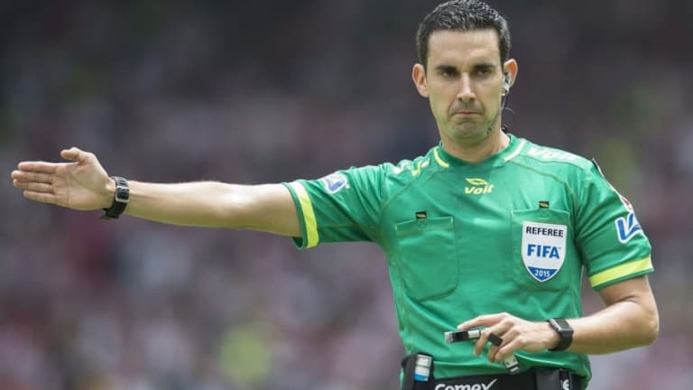 ¡EPA! | Presentan los nuevos y flamantes uniformes de Árbitros para el ...